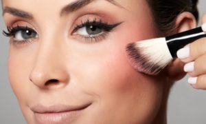 How to Apply Subtle Daytime Makeup:skincaretopnews