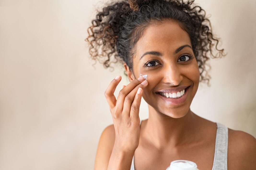 5 Reasons You MUST Moisturize Your Skin - Skin Care Top News