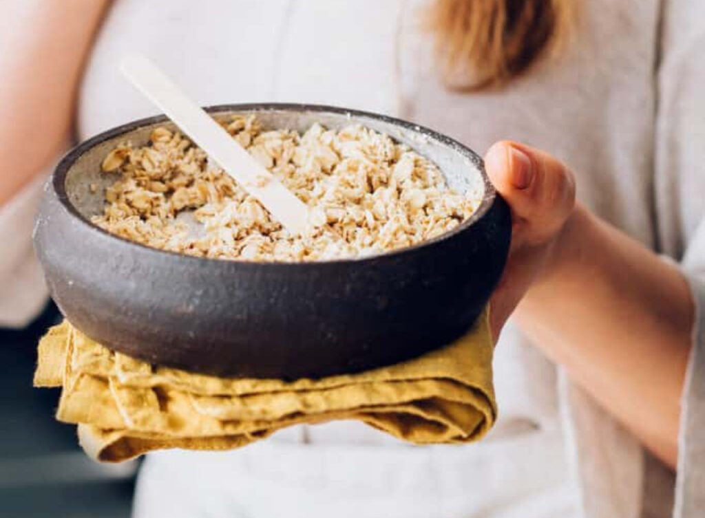 Oatmeal for Your Skin - The Perfect Ingredient for Hydration and ...